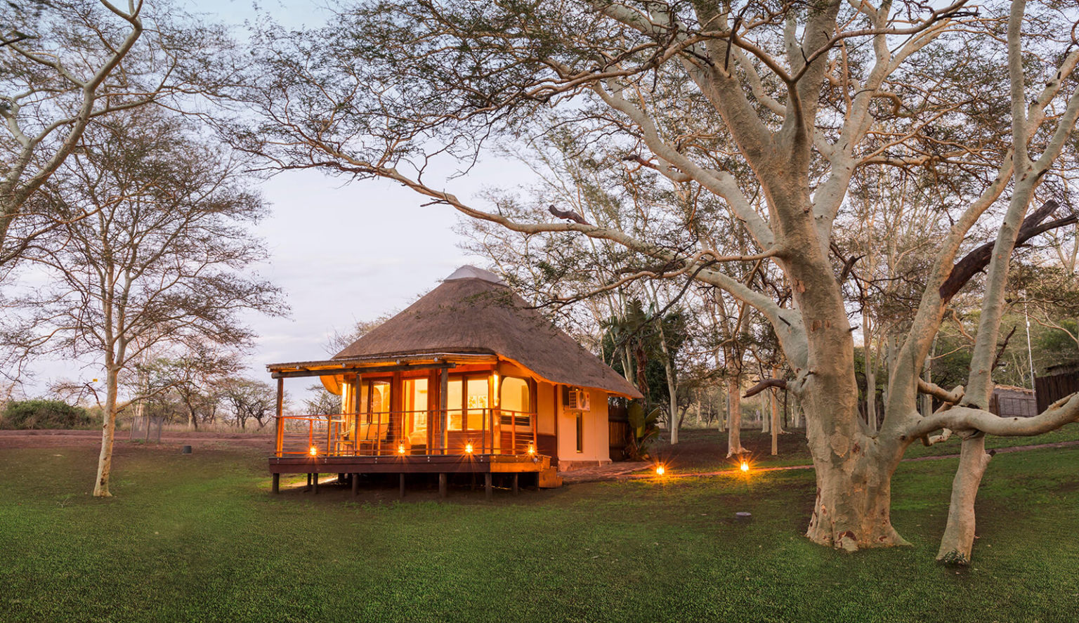 Bayete Zulu Private at Manyoni Game Reserve - Safaris Down South